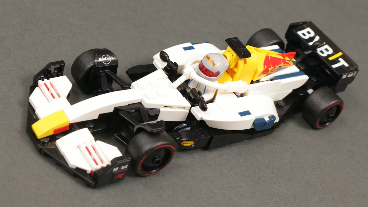 How to build a 2025 LEGO Racing Bulls F1 car