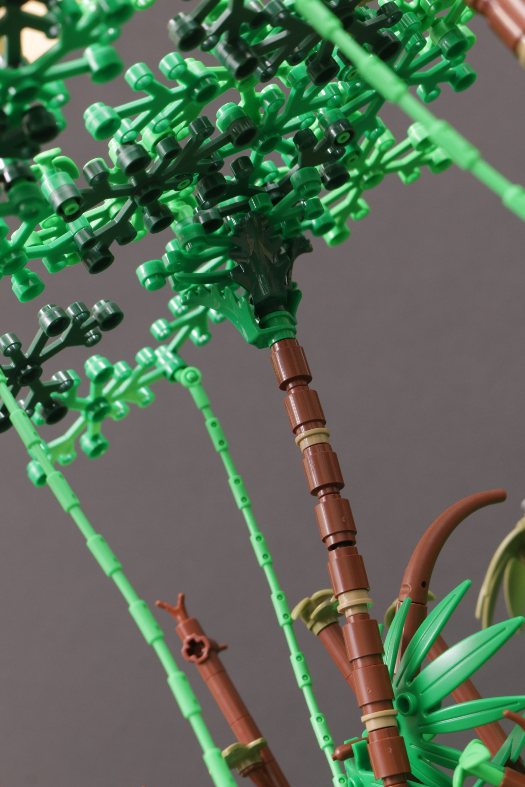 How to build a LEGO jungle – composition and lighting