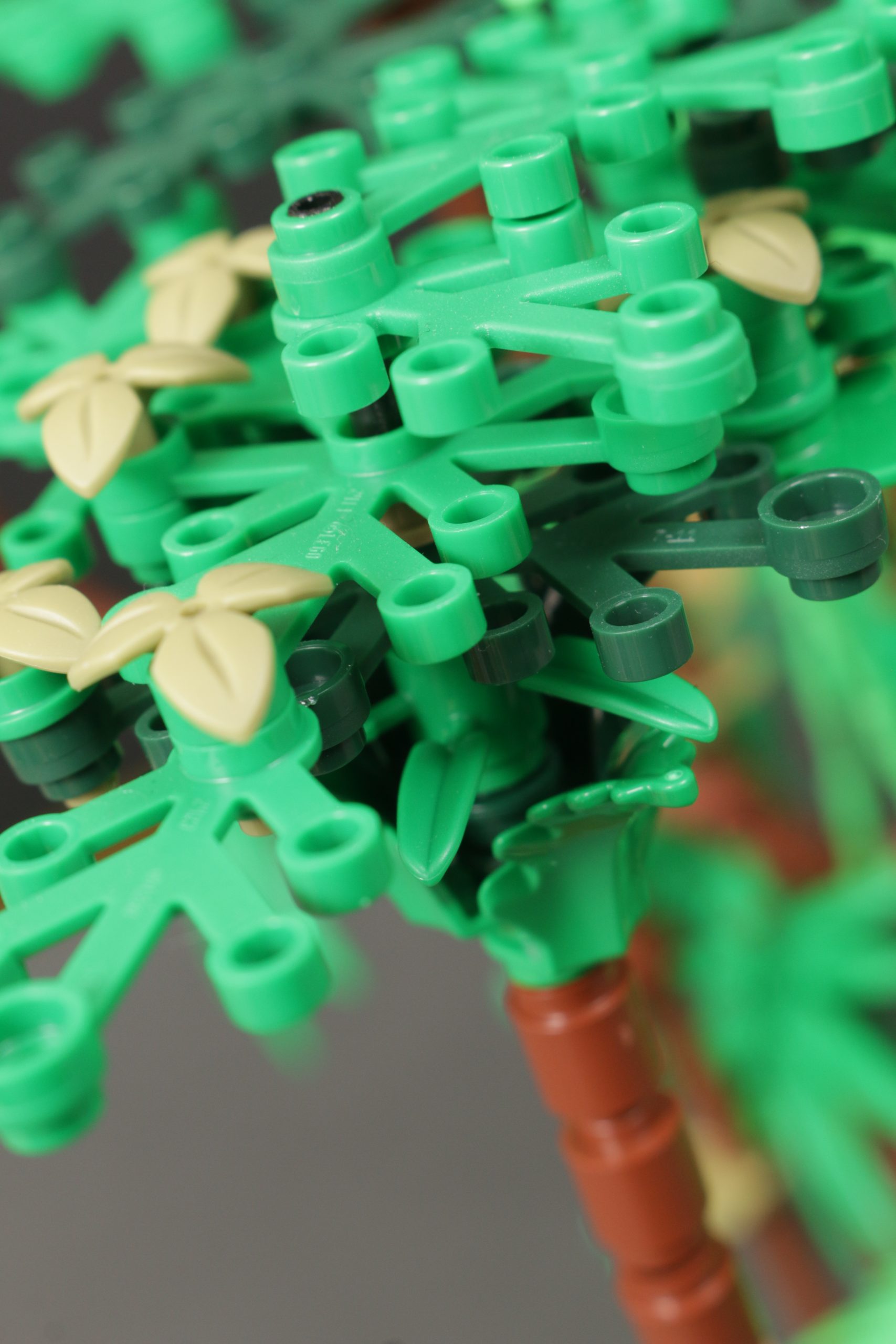 How to build a LEGO jungle – composition and lighting
