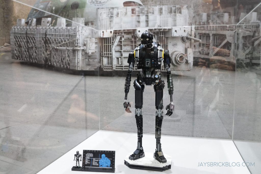 Eerste blik op LEGO K-2SO op Star Wars Viering