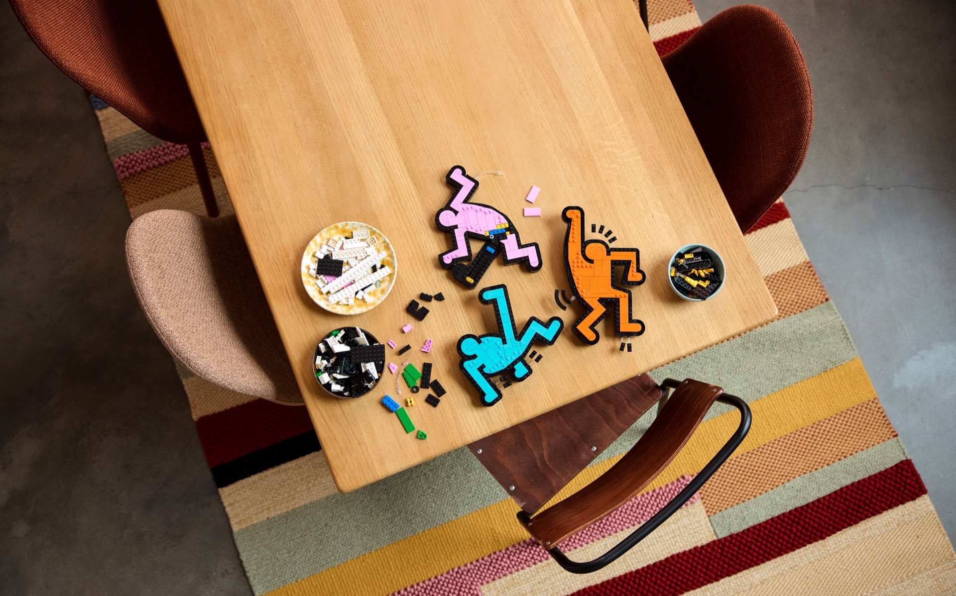 LEGO Art 31216 Keith Haring Dancing Figures revealed