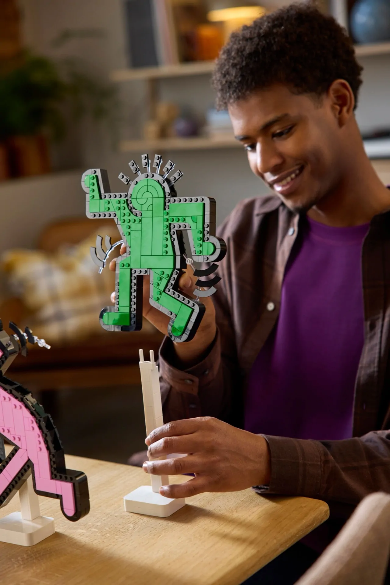 LEGO Art 31216 Keith Haring Dancing Figures revealed