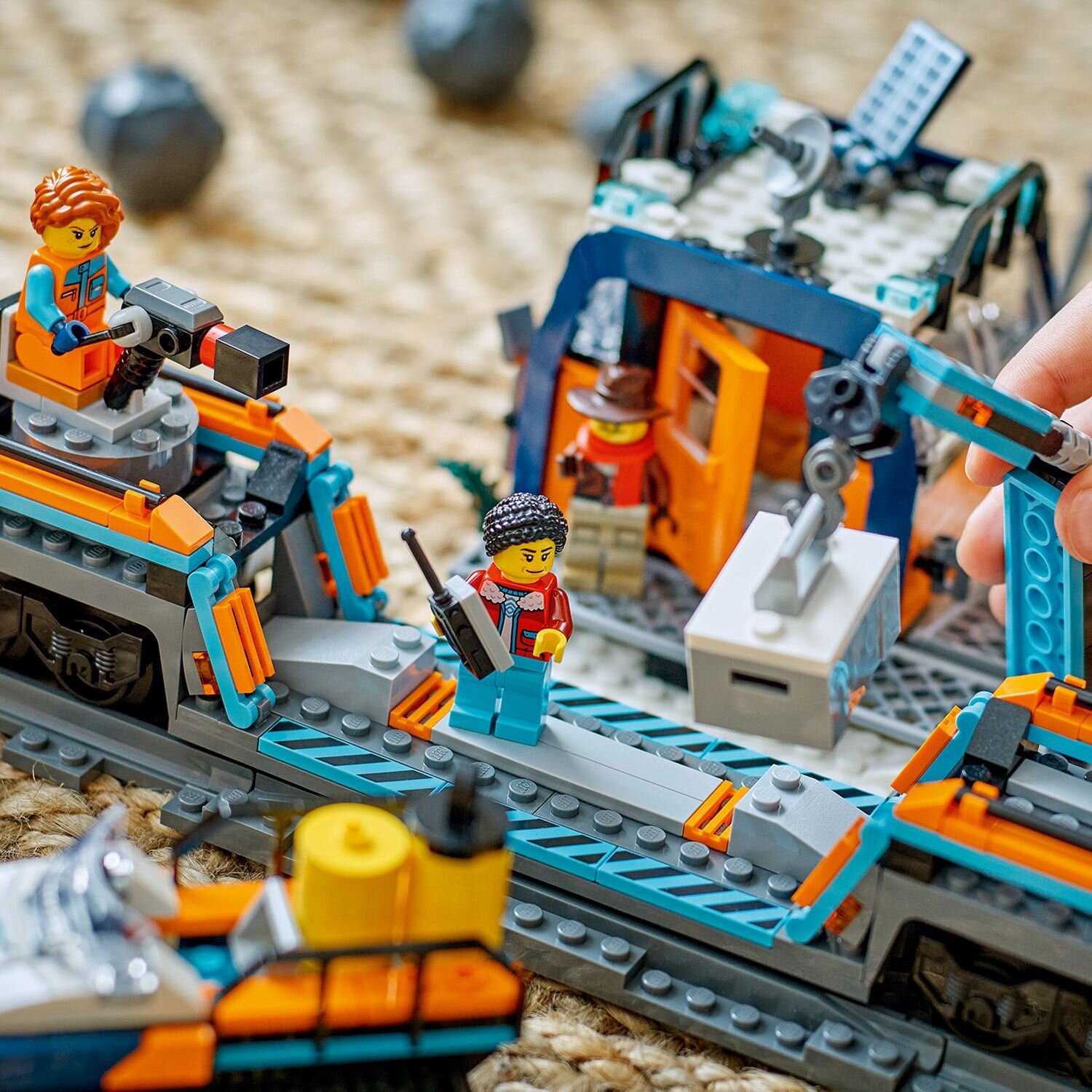 Full galleries of LEGO City and Minecraft summer sets spotted