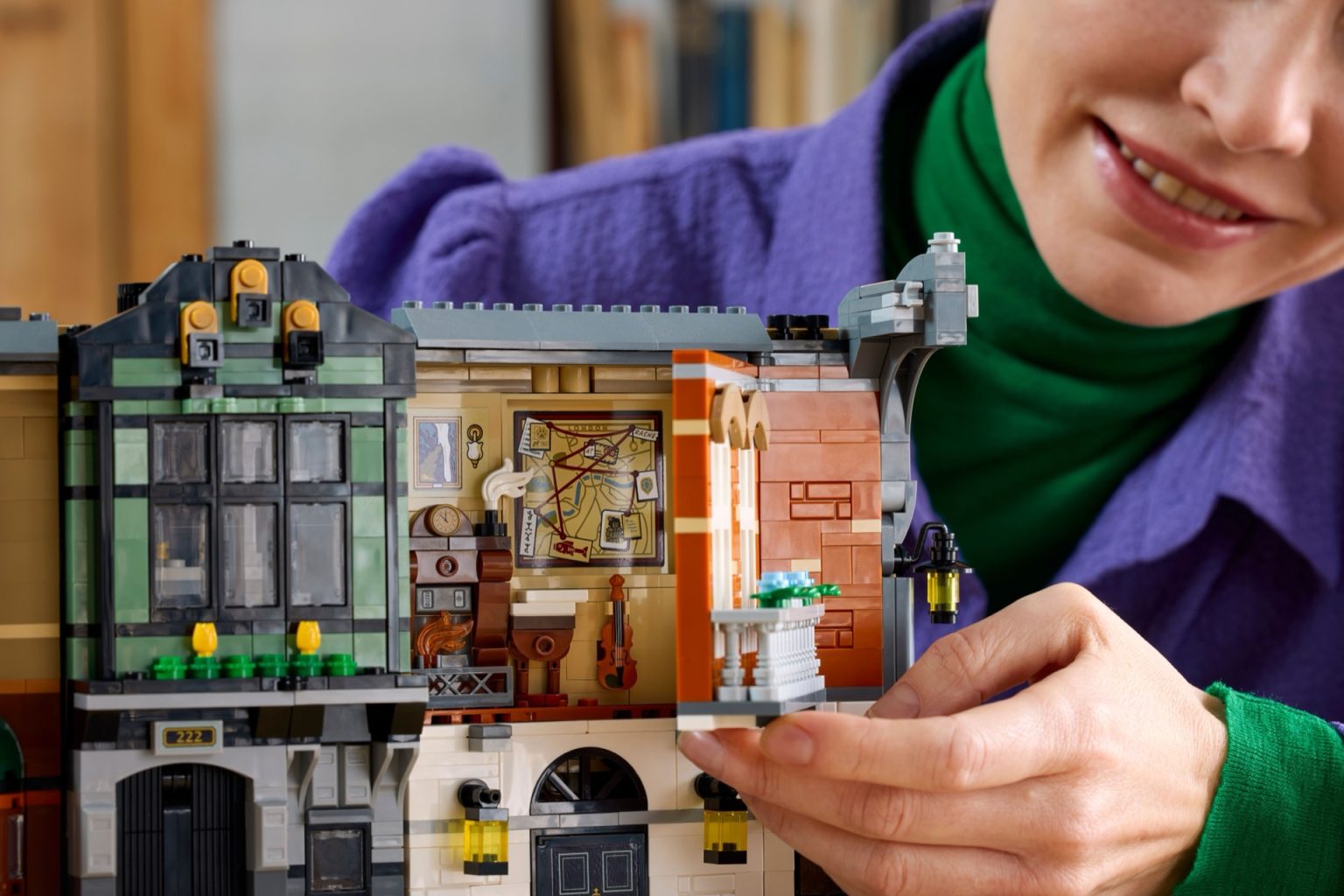 LEGO Icons 10351 Sherlock Holmes Book Nook officially revealed
