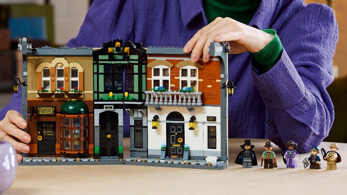 Comparando los íconos LEGO de Sherlock Holmes con los diseñados por ...