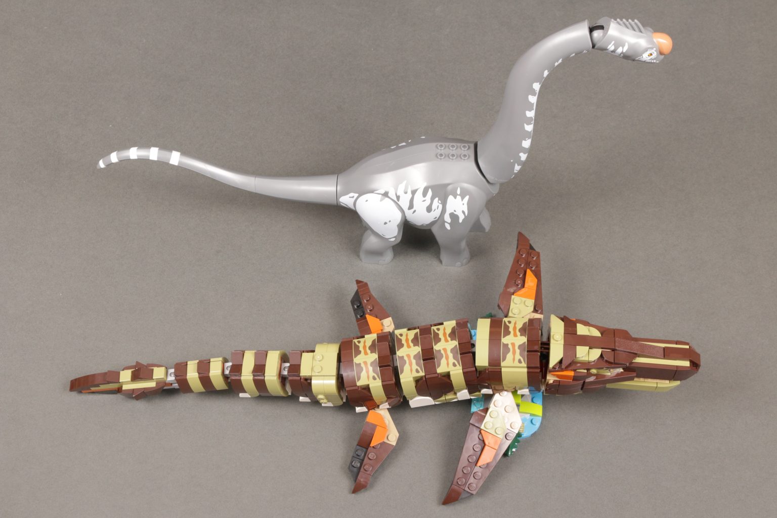 LEGO Jurassic World dinosaurs should be brick-built