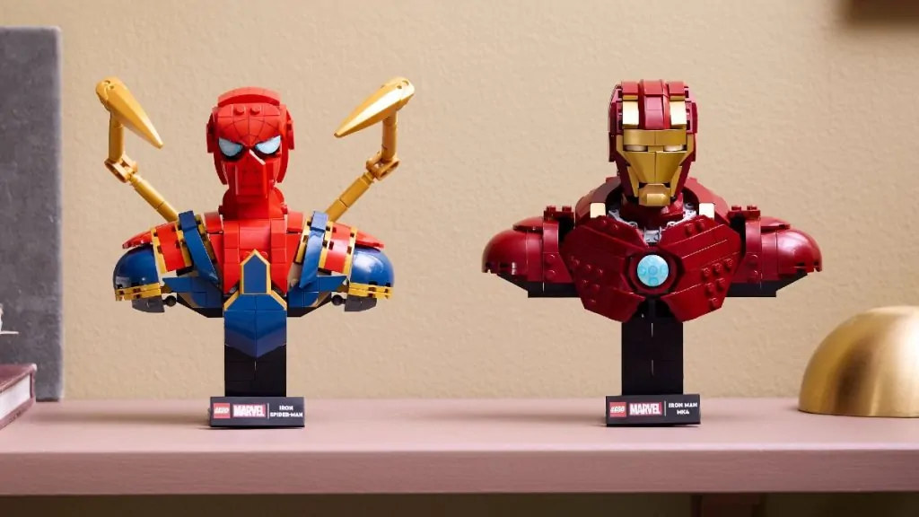 LEGO busts are the natural heirs to the Helmet Collection