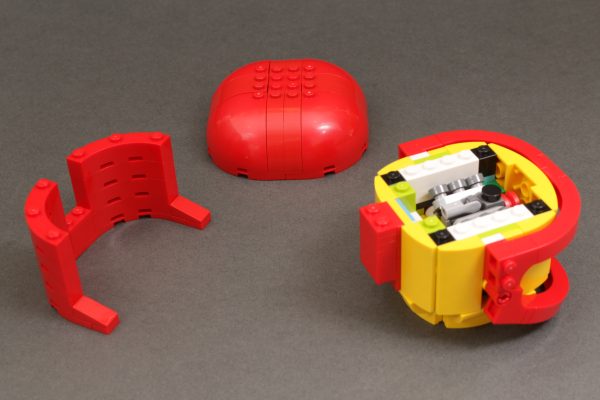 LEGO 40819 Up-Scaled Racing Driver Minifigure review