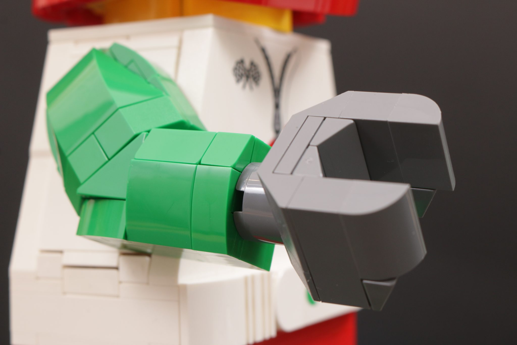 LEGO 40819 Up-Scaled Racing Driver Minifigure review