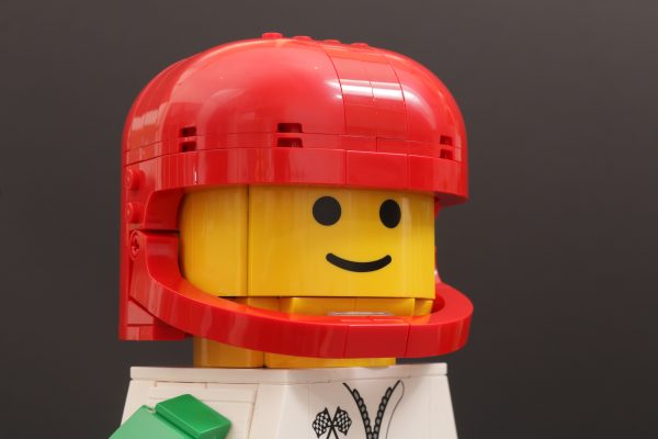 LEGO 40819 Up-Scaled Racing Driver Minifigure review