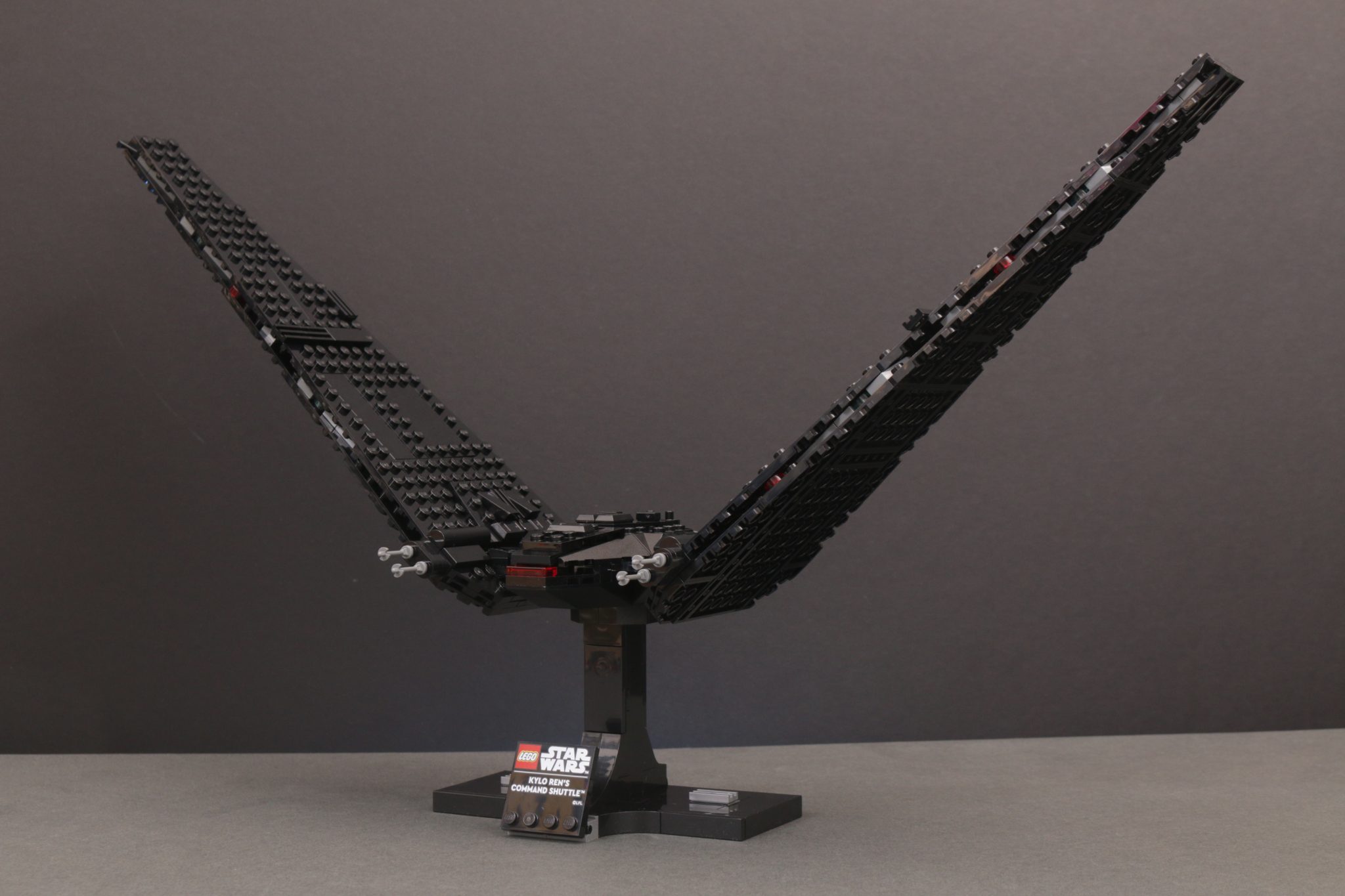 LEGO Star Wars 75406 Kylo Ren’s Command Shuttle review