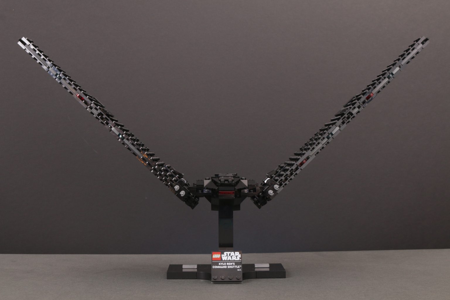 LEGO Star Wars 75406 Kylo Ren’s Command Shuttle review