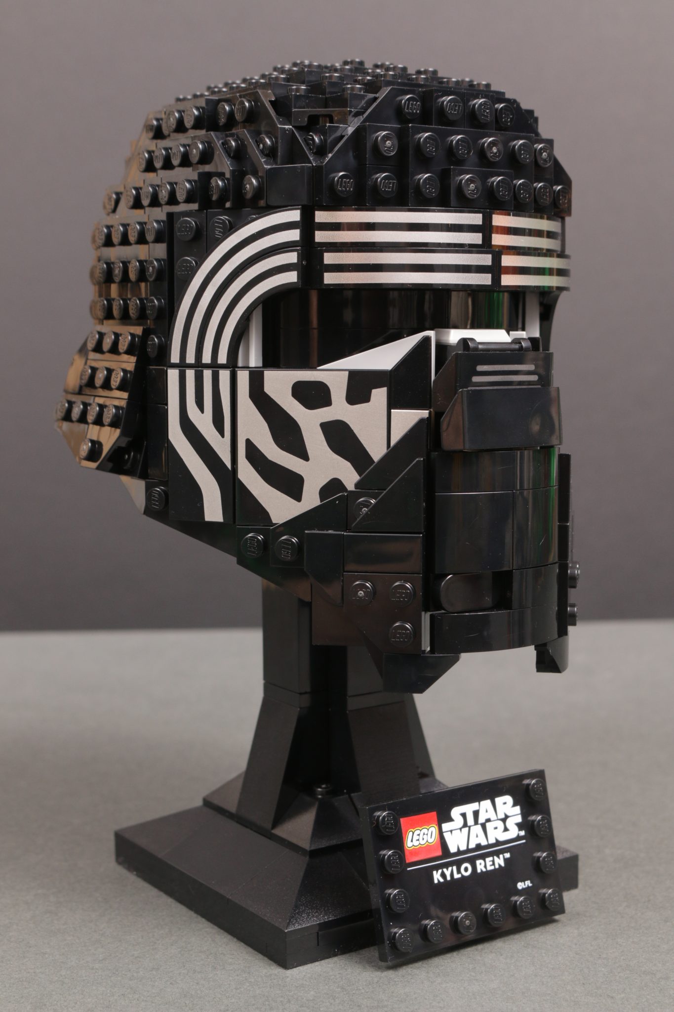 LEGO Star Wars 75415 Kylo Ren Helmet review and gallery