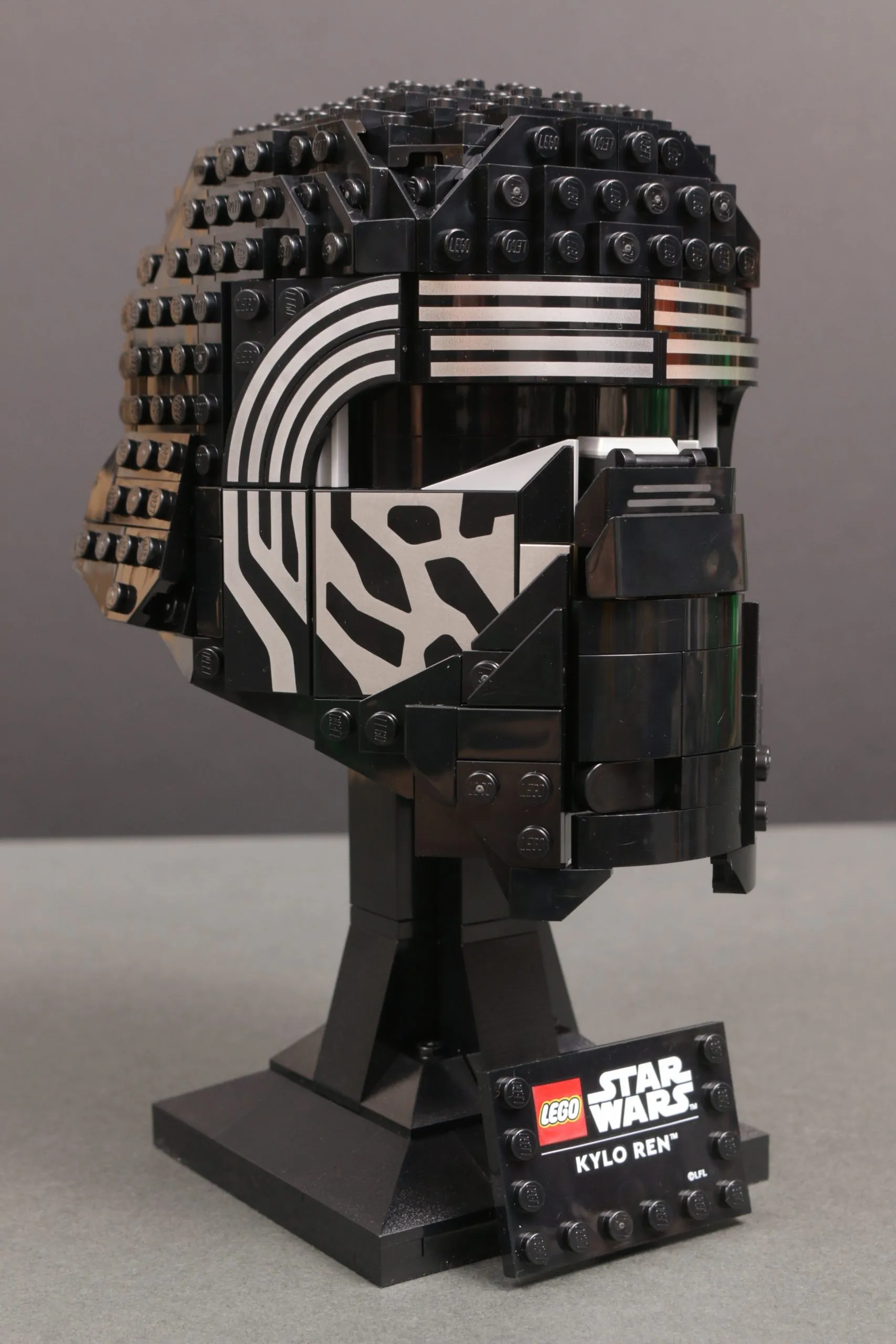 LEGO Star Wars 75415 Kylo Ren Helmet review and gallery