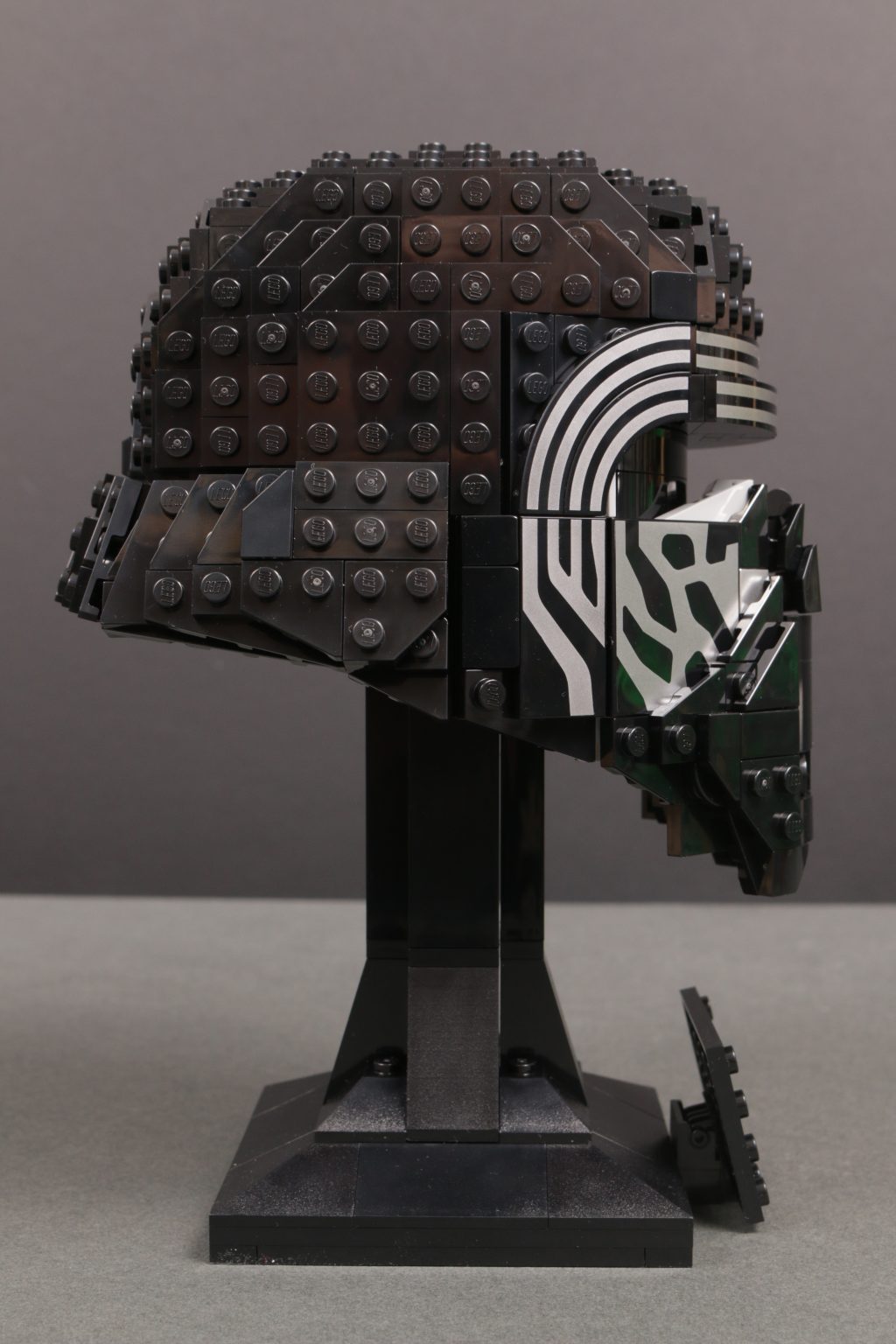 LEGO Star Wars 75415 Kylo Ren Helmet review and gallery