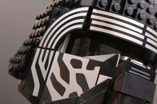 LEGO Star Wars 75415 Kylo Ren Helmet review and gallery