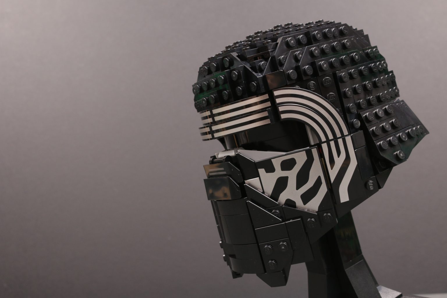 LEGO Star Wars 75415 Kylo Ren Helmet review and gallery
