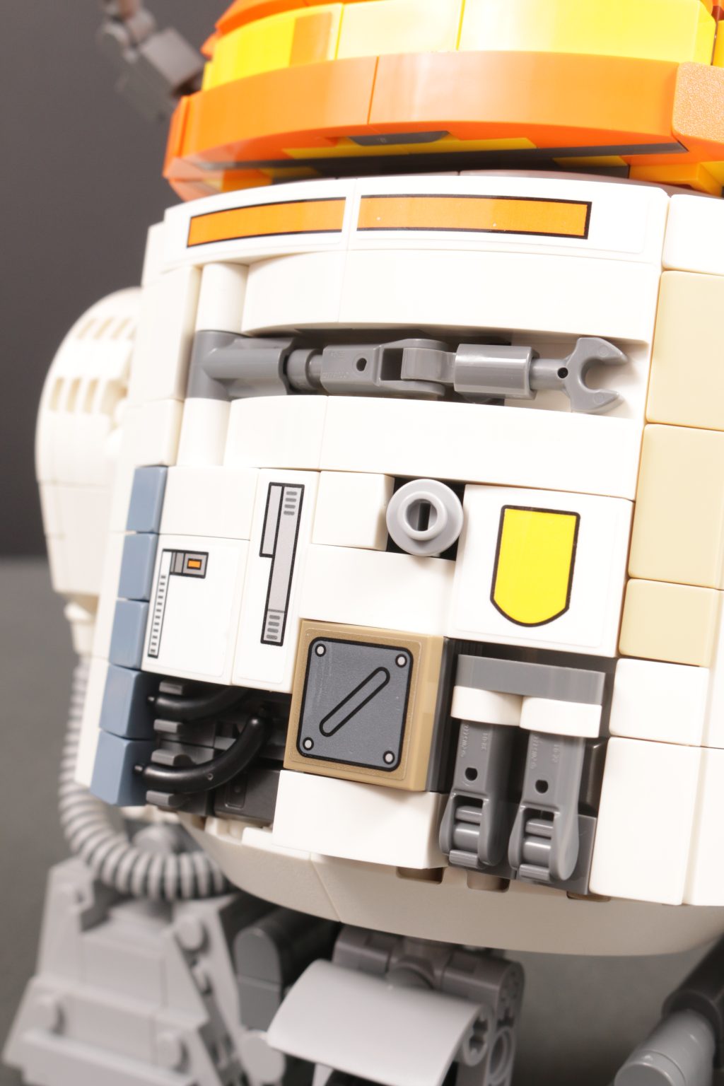 LEGO Star Wars 75416 Chopper (C1-10P) review