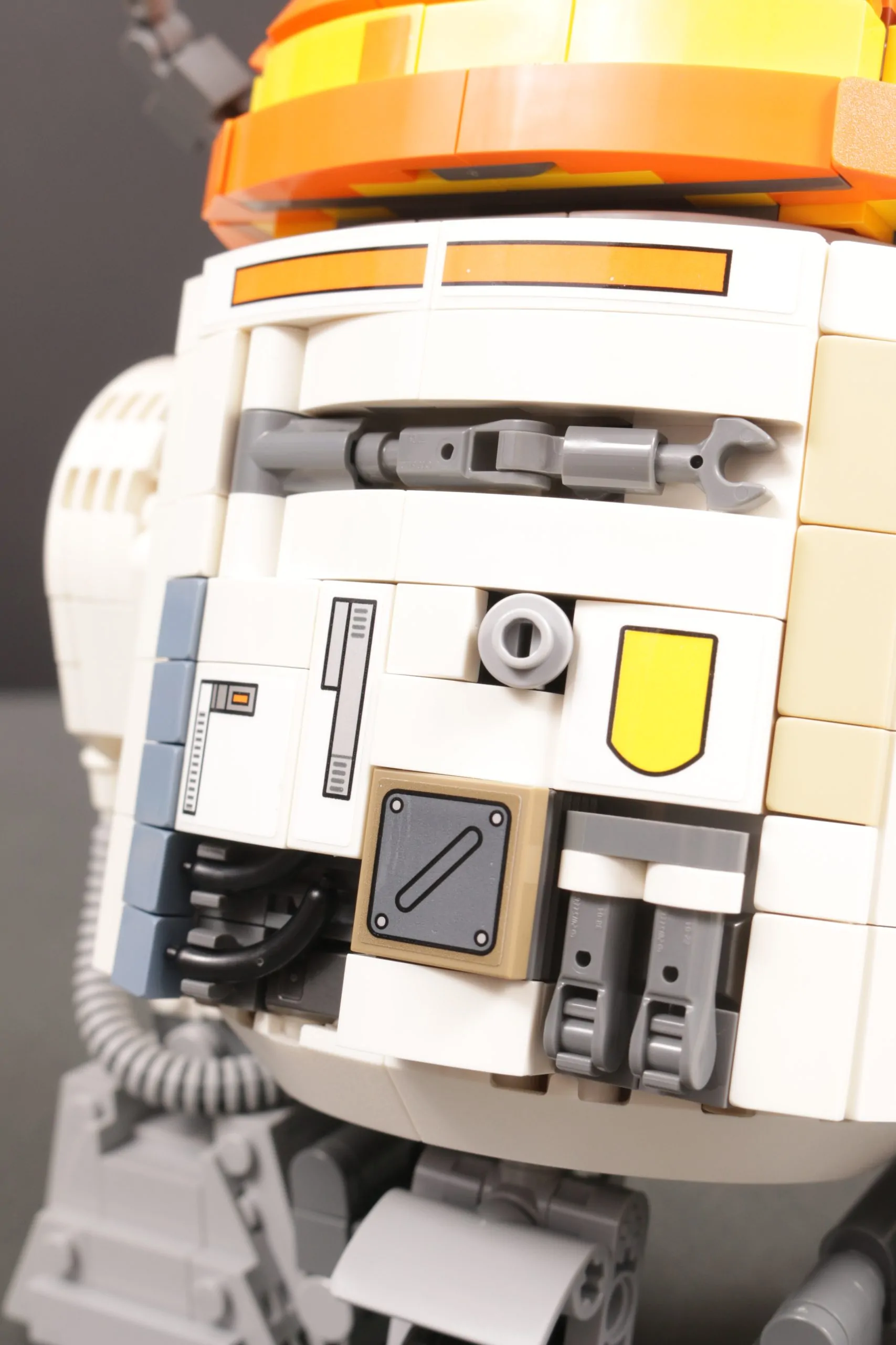 LEGO Star Wars 75416 Chopper (C1-10P) review