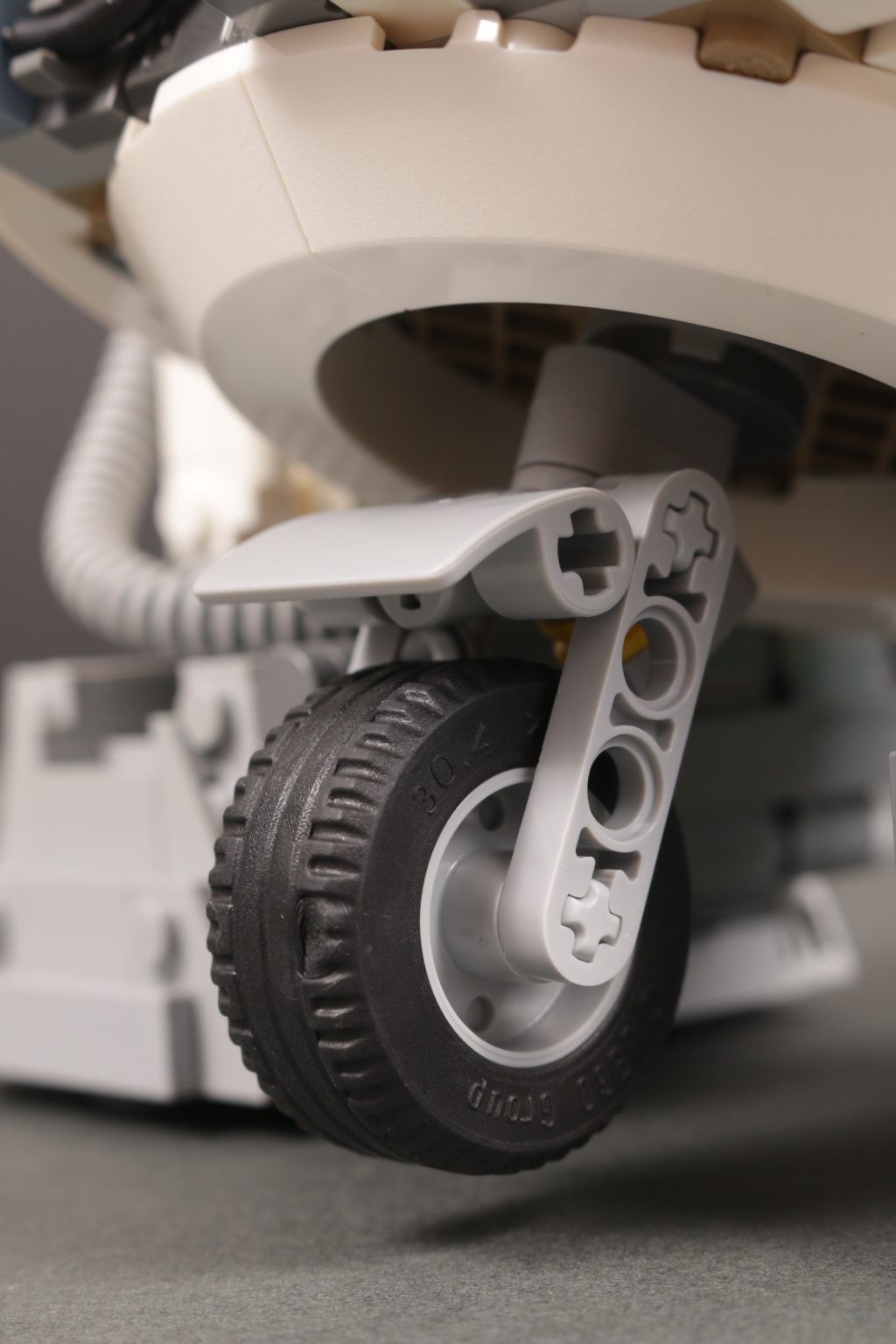 LEGO Star Wars 75416 Chopper (C1-10P) review