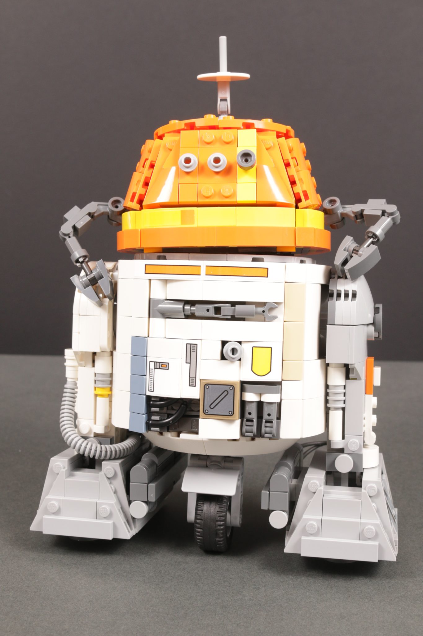 LEGO Star Wars 75416 Chopper (C1-10P) review