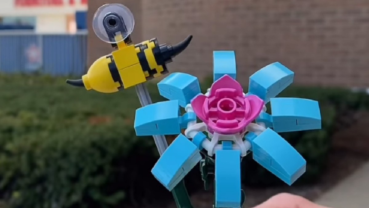 Free LEGO Spring in Bloom set coming to Barnes & Noble soon