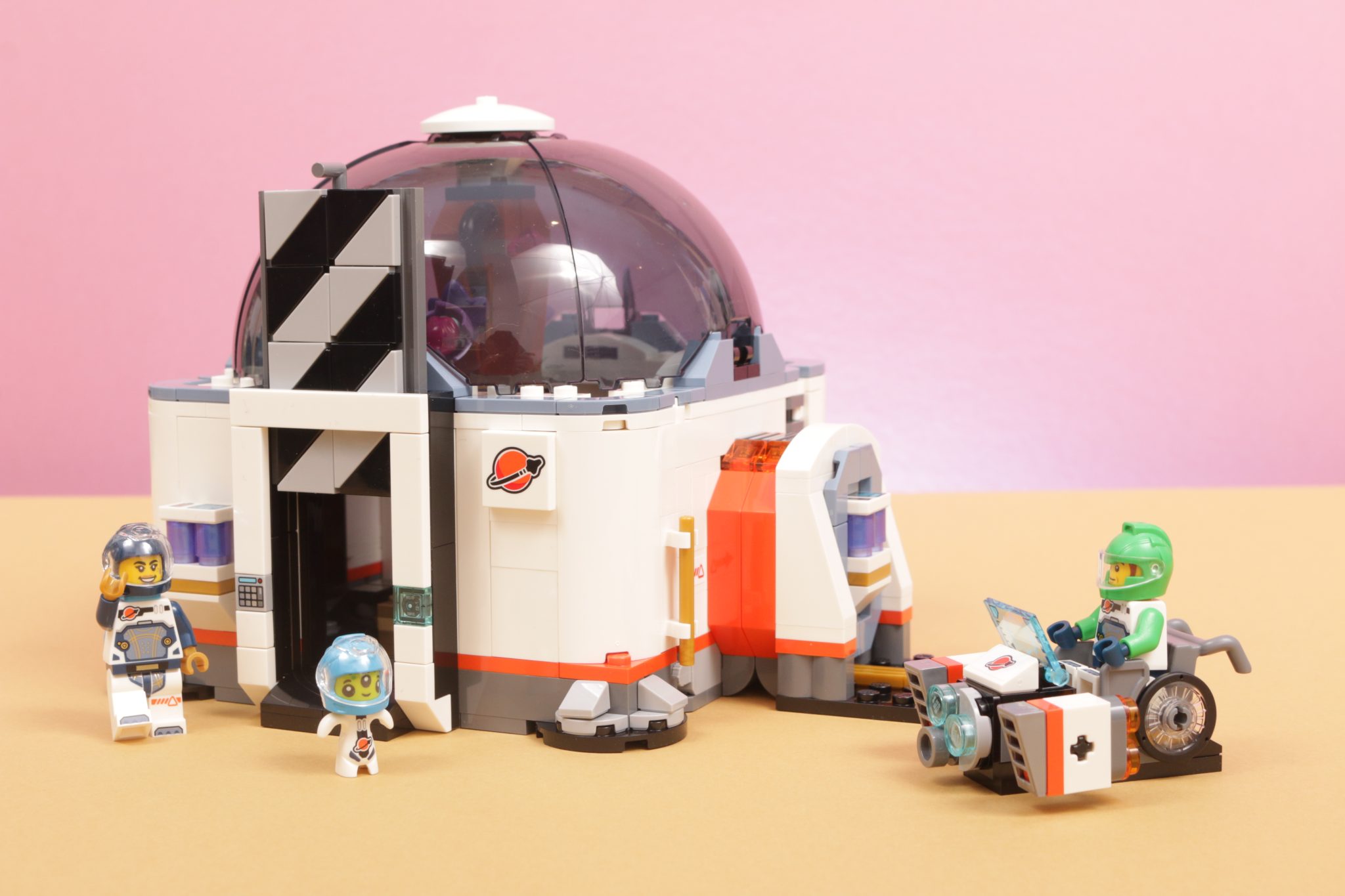 LEGO City 60439 Space Science Lab review and gallery