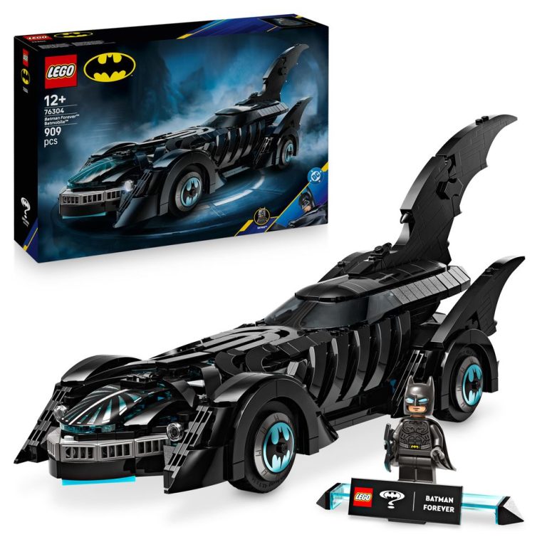 LEGO DC 76304 Batman Forever Batmobile revealed