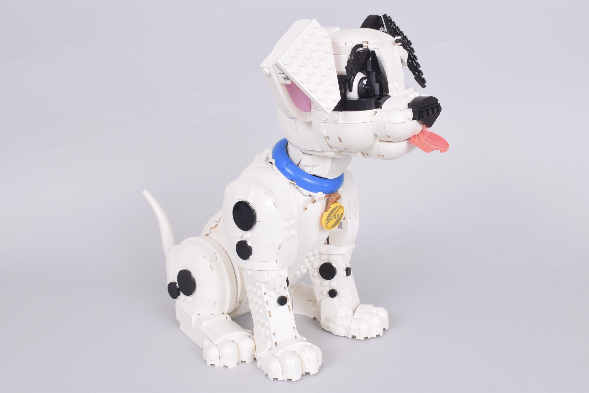 LEGO Icons 11384 puppy won't pose like 101 Dalmatians set