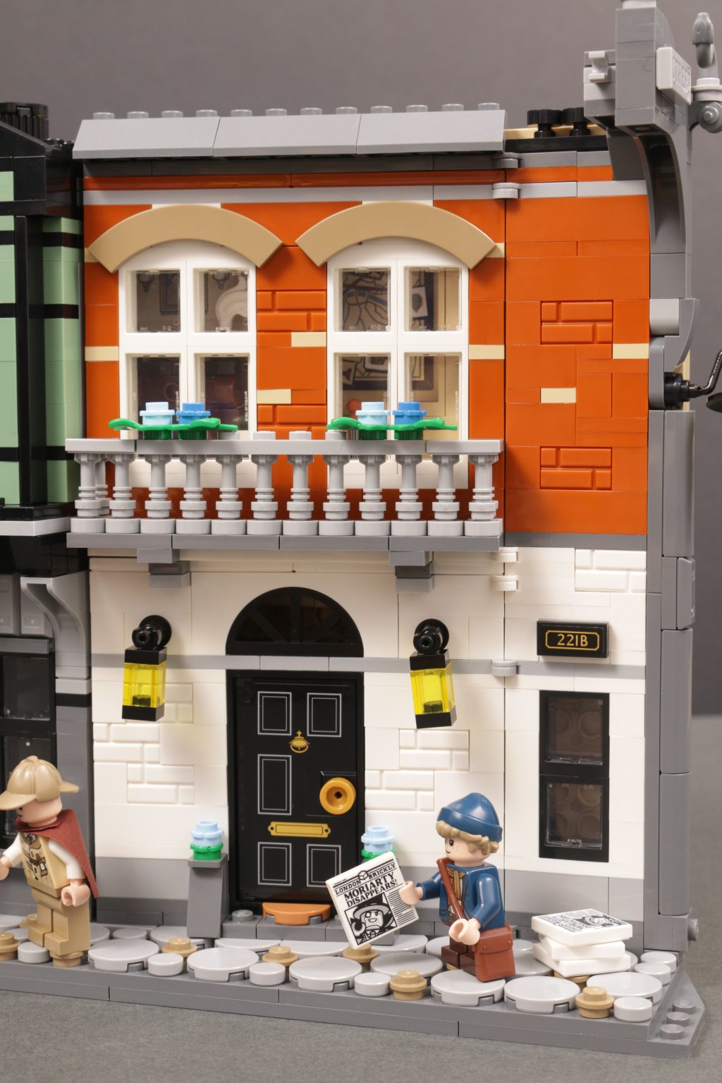 LEGO Icons 10351 Sherlock Holmes Book Nook review