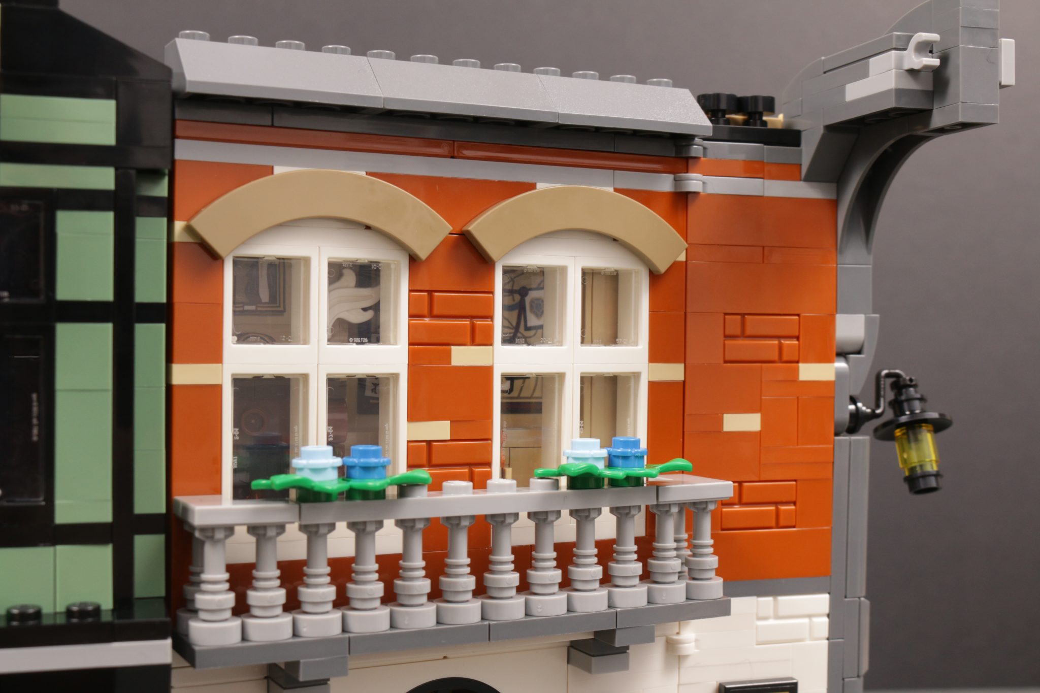 LEGO Icons 10351 Sherlock Holmes Book Nook review