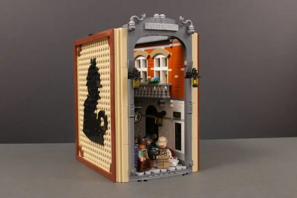 LEGO book nooks compared, from The Lord of the Rings to Harry Potter