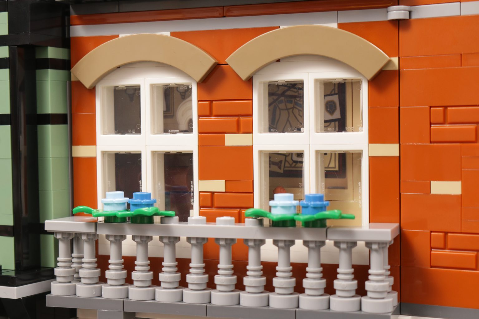 LEGO Icons 10351 Sherlock Holmes Book Nook review