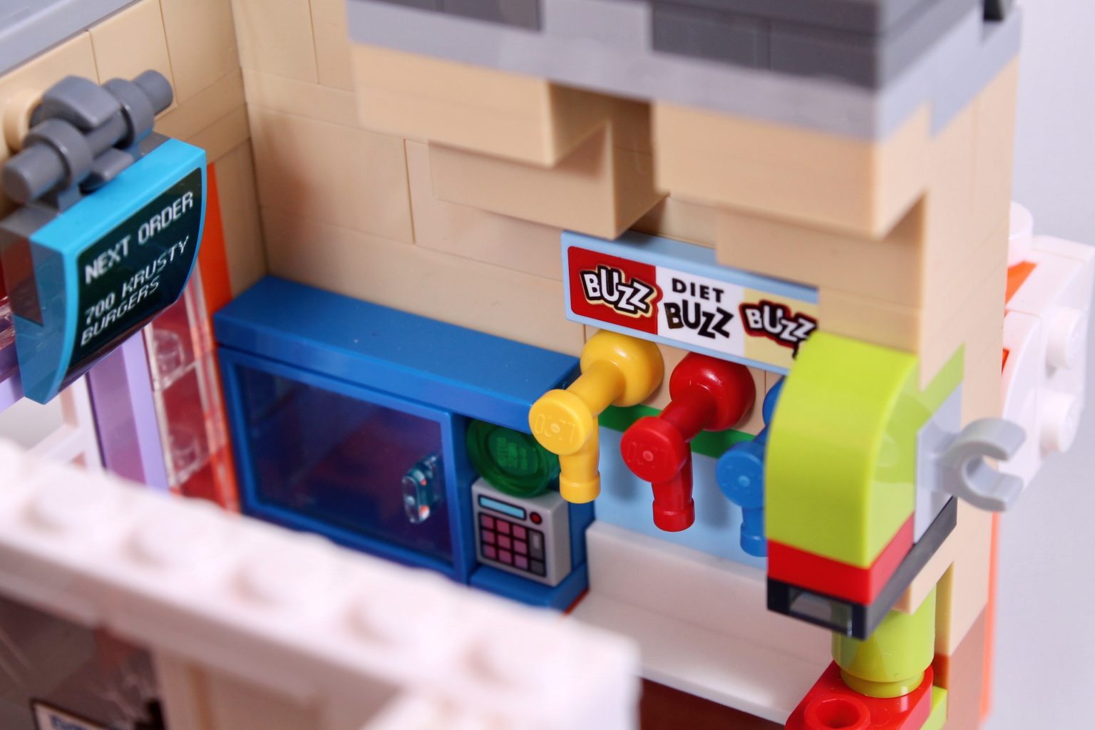 LEGO Icons 10352 The Simpsons: Krusty Burger review