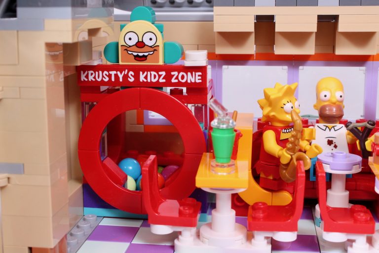 LEGO Icons 10352 The Simpsons: Krusty Burger review