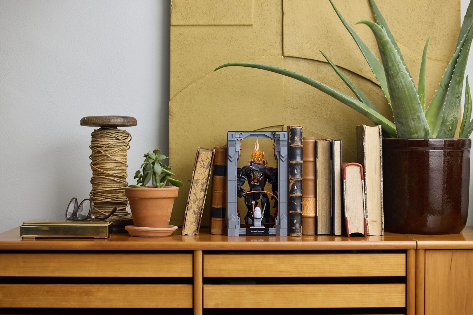 LEGO Icons 10367 The Lord of the Rings: Balrog Book Nook revealed