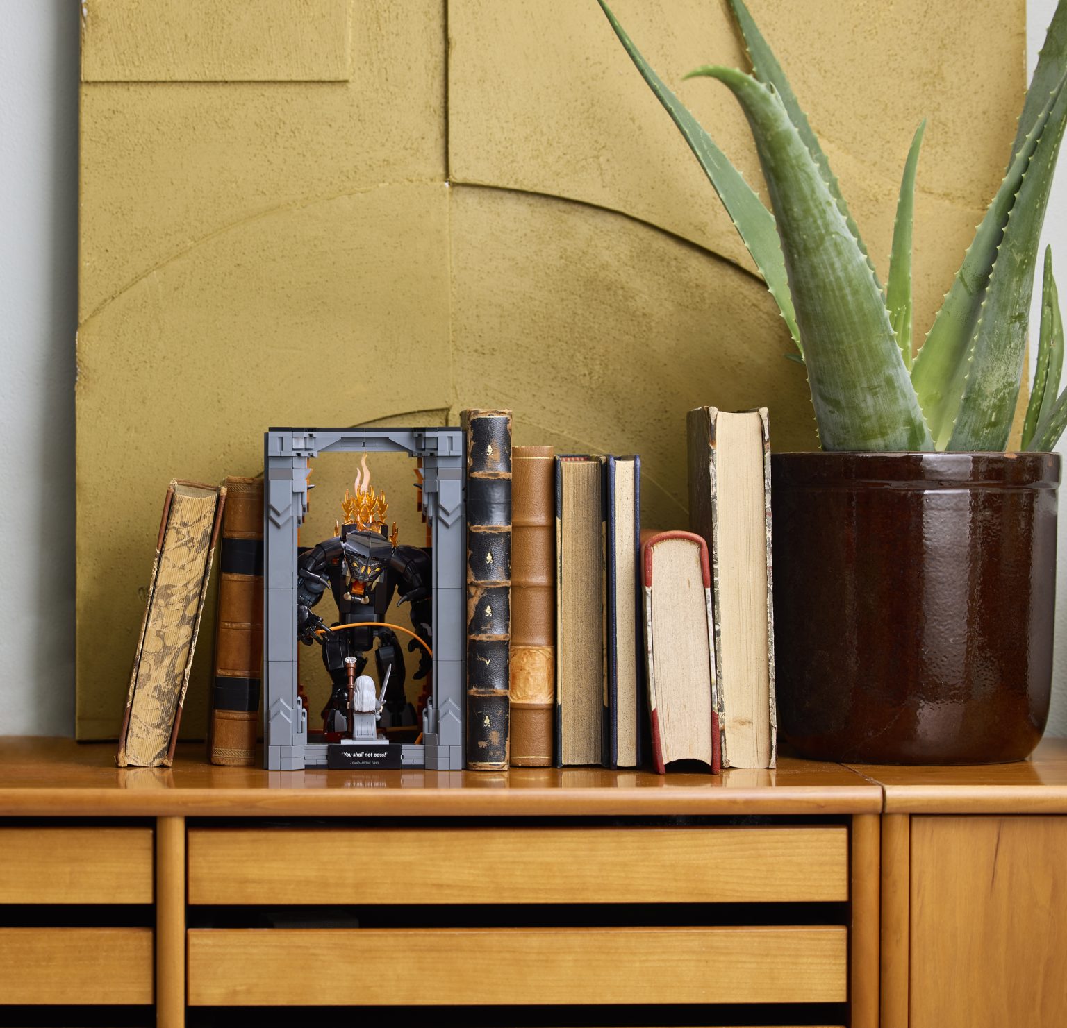 LEGO book nooks compared, from The Lord of the Rings to Harry Potter