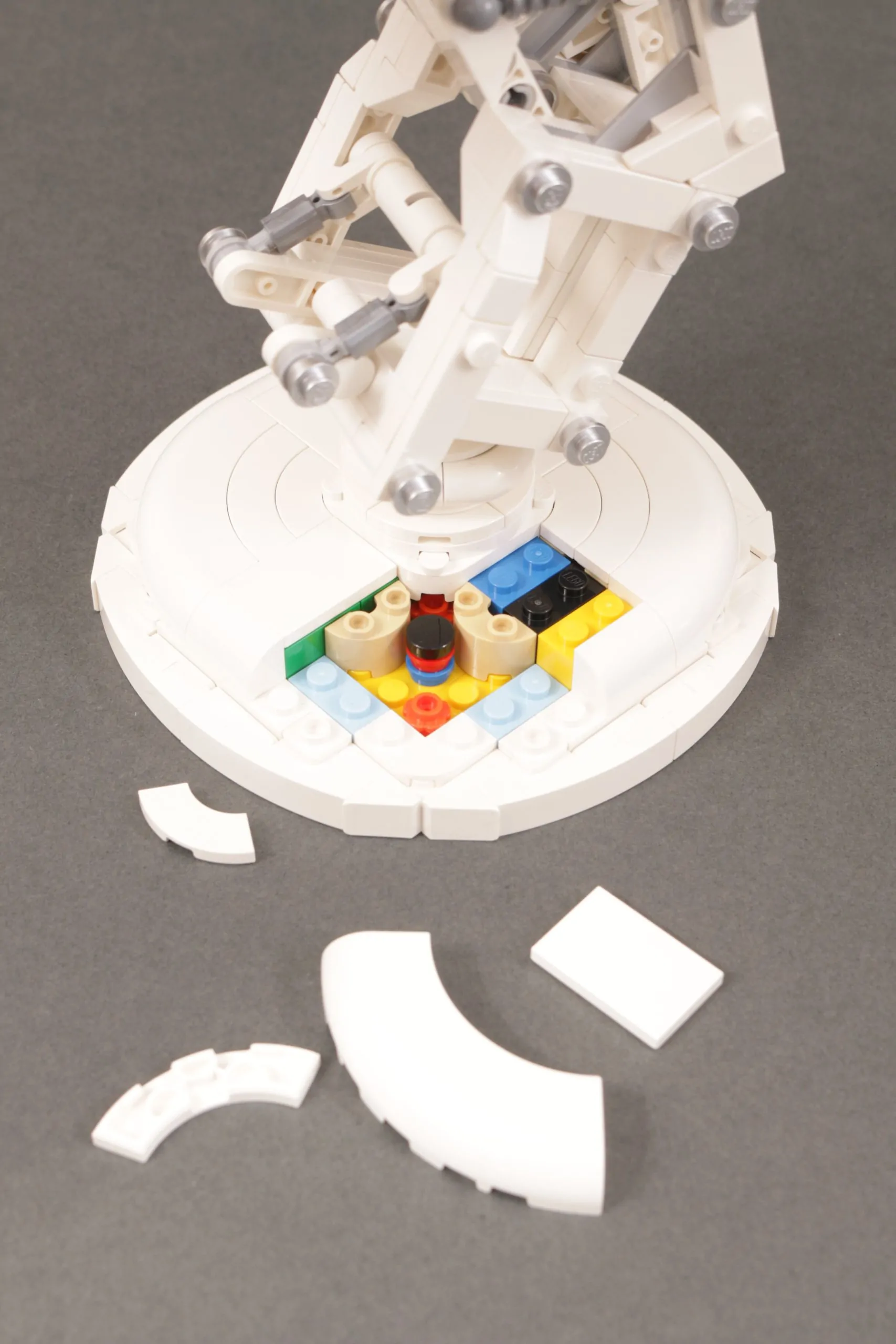 LEGO Ideas Disney Pixar 21357 Luxo Jr. review and gallery