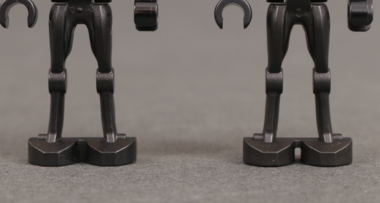 Comparing both LEGO Star Wars K-2SO droid figures