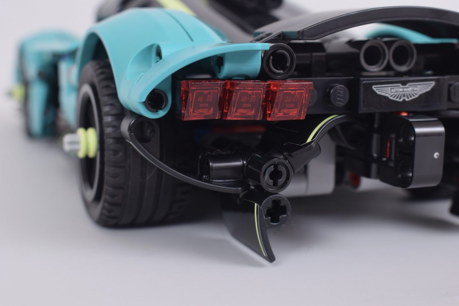 LEGO Technic 42208 Aston Martin Valkyrie review and gallery