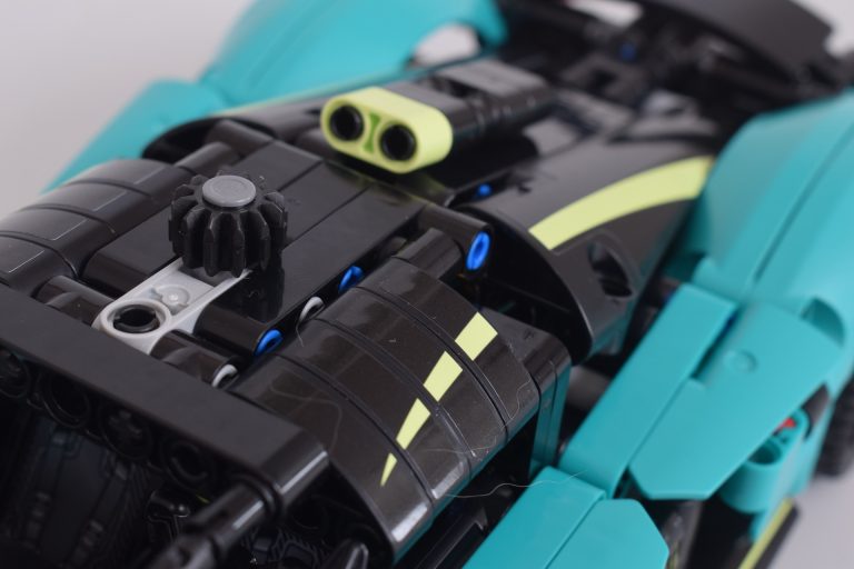 LEGO Technic 42208 Aston Martin Valkyrie review and gallery