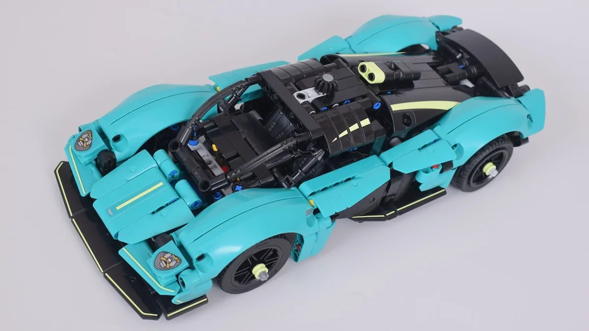 LEGO Technic 42208 Aston Martin Valkyrie review and gallery