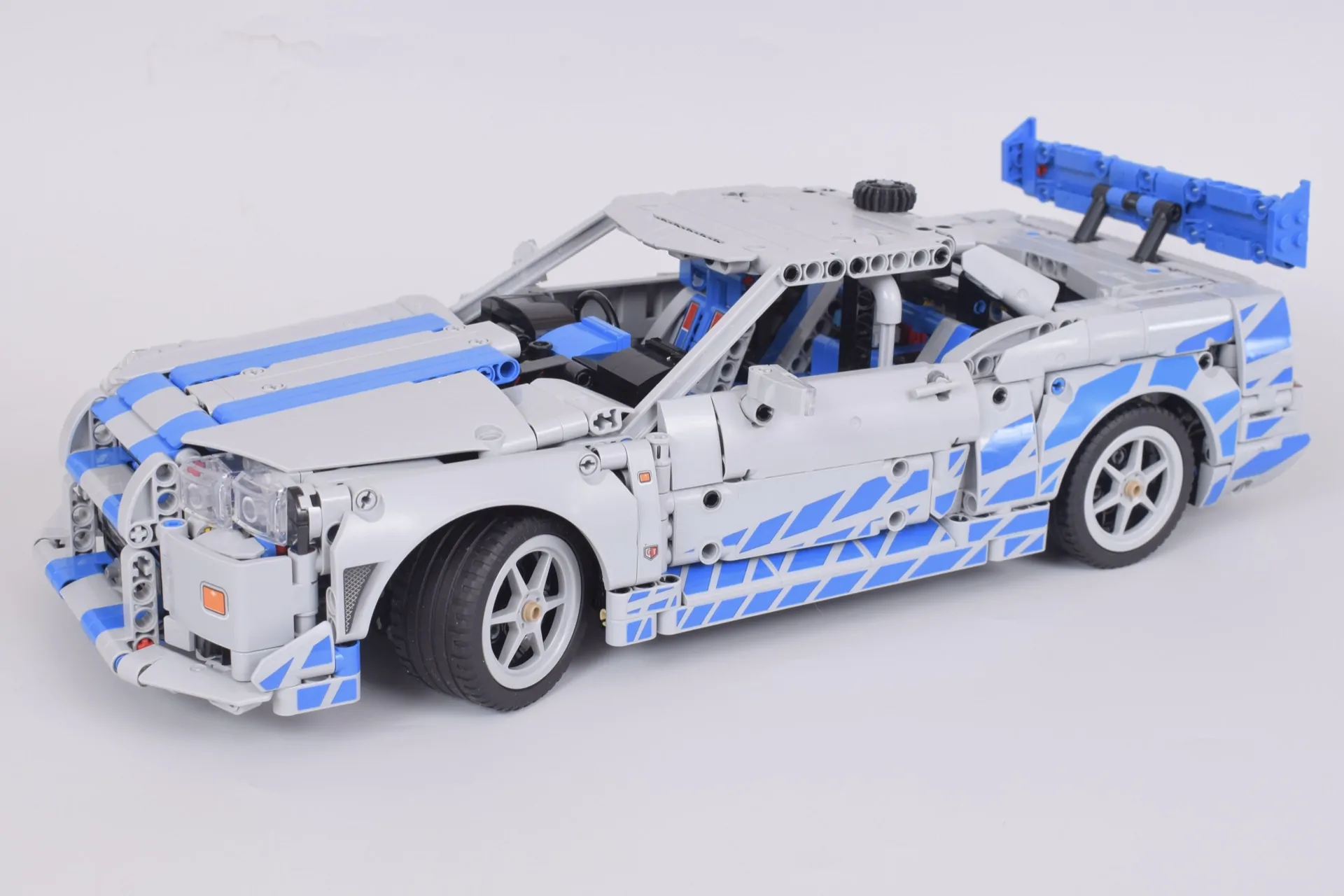 LEGO Technic 42210 2 Fast 2 Furious Nissan Skyline review
