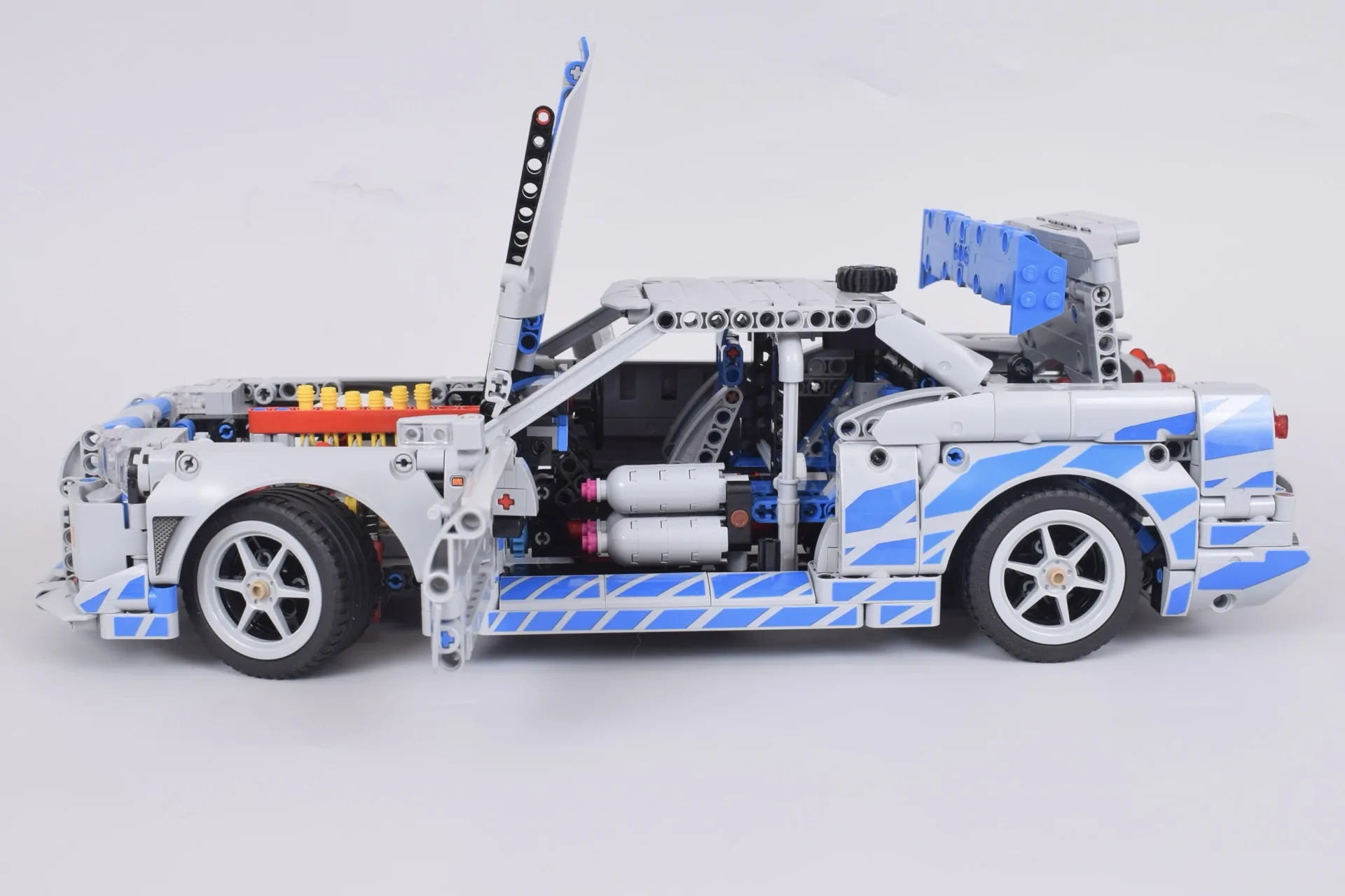 LEGO Technic 42210 2 Fast 2 Furious Nissan Skyline review