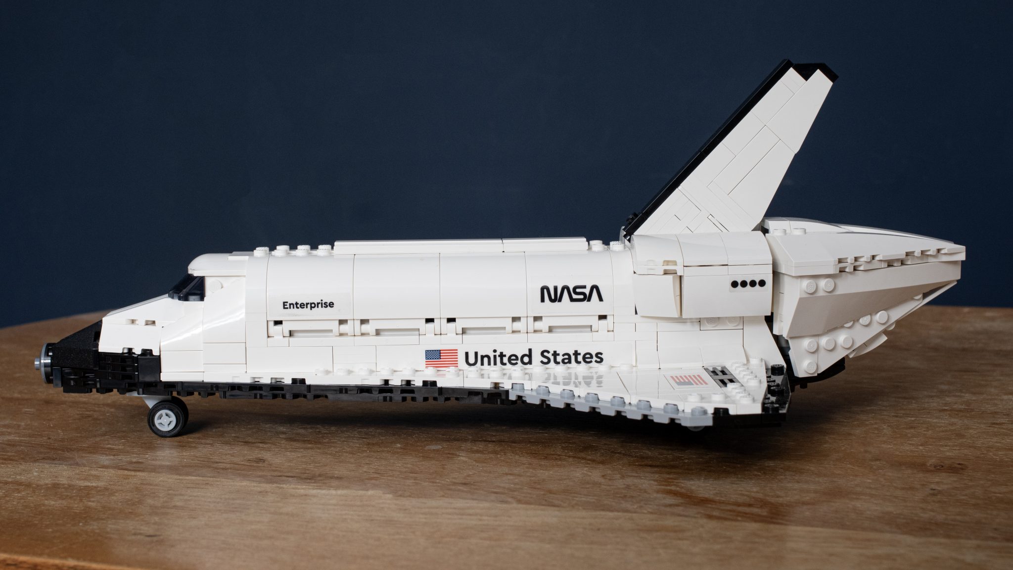 LEGO Icons 10360 Shuttle Carrier Aircraft review and gallery