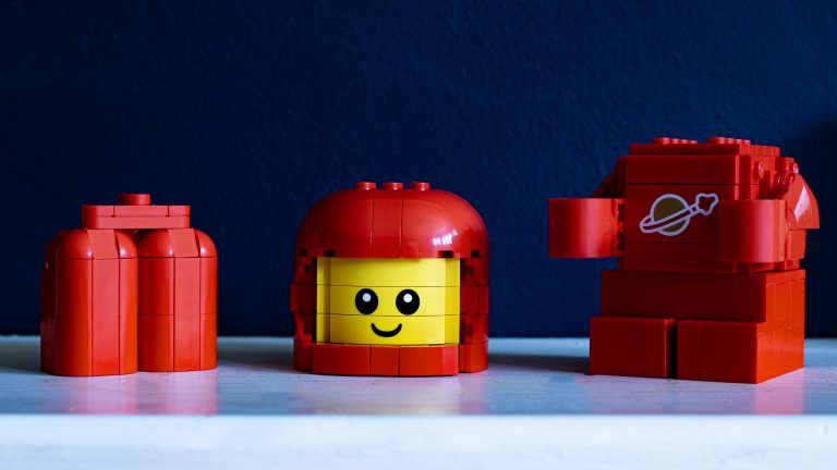 LEGO 40767 Up-Scaled Baby Astronaut GWP review