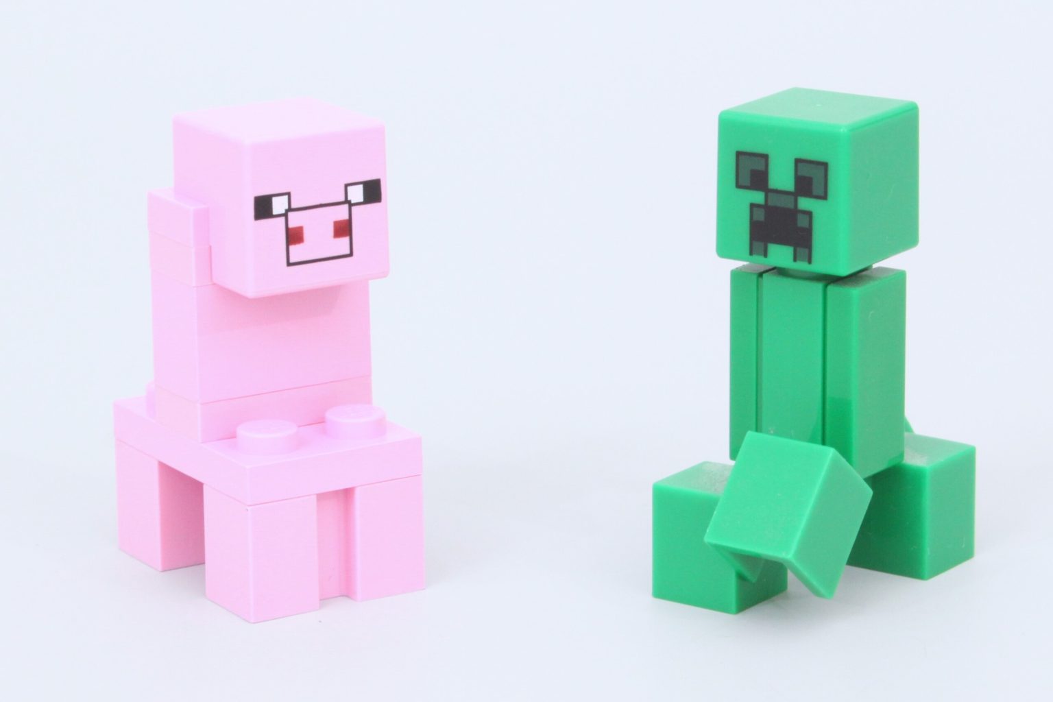 LEGO Minecraft 21276 The Creeper review and gallery