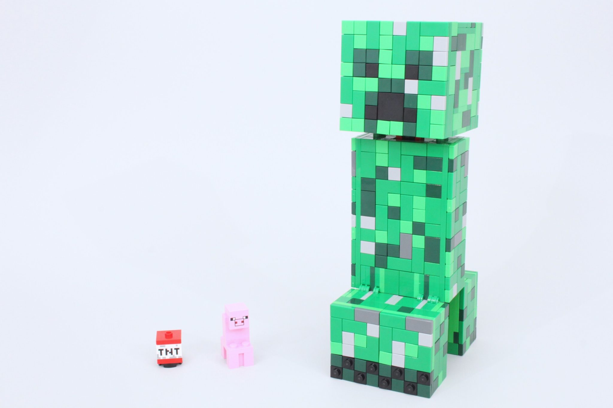 LEGO Minecraft 21276 The Creeper review and gallery