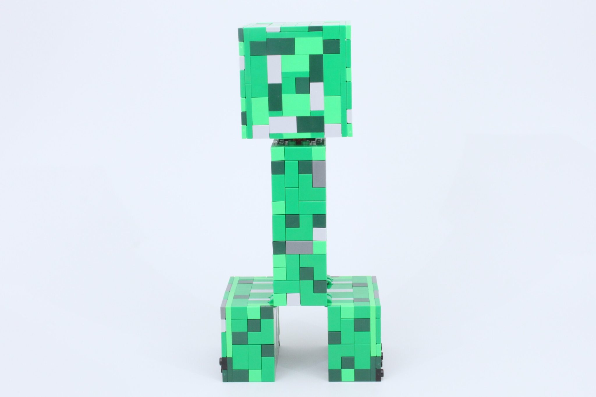 LEGO Minecraft 21276 The Creeper review and gallery