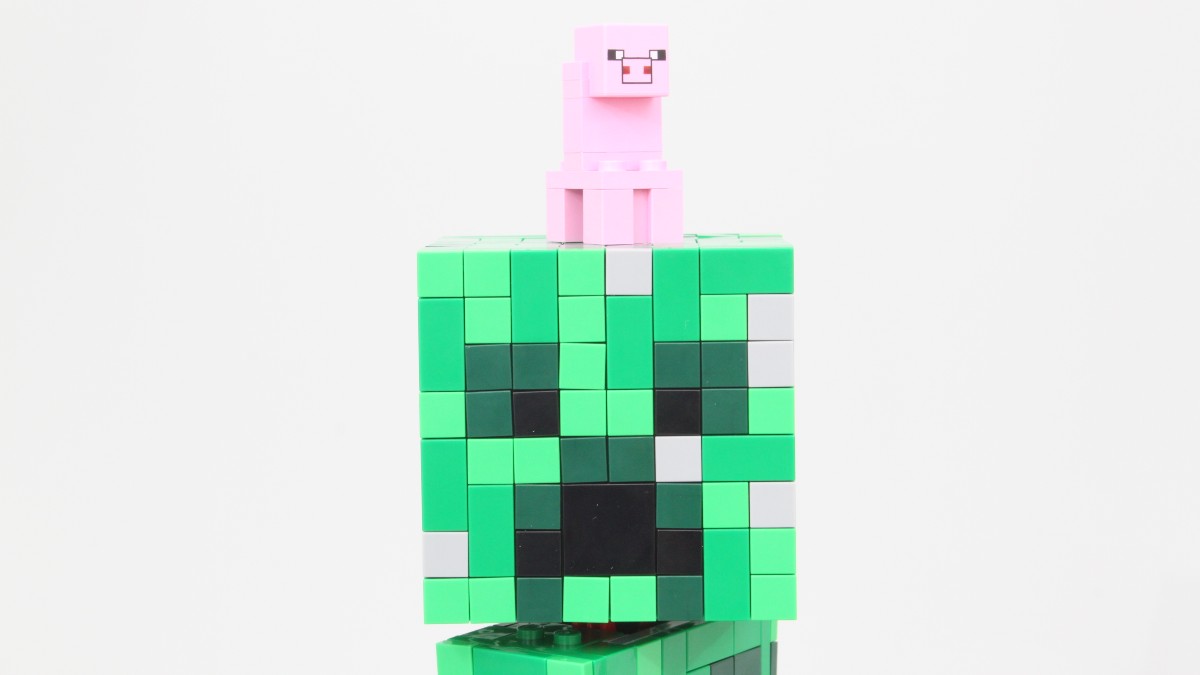 LEGO Minecraft 21276 The Creeper review and gallery